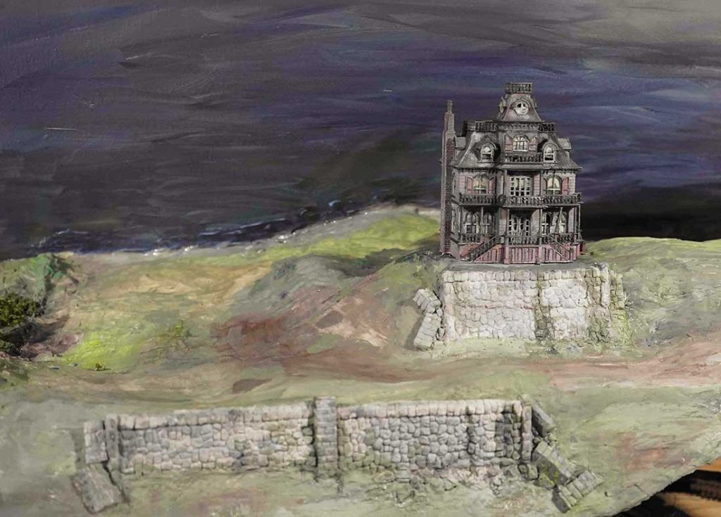 HO scale haunted house - Model railroad layouts plansModel railroad ...