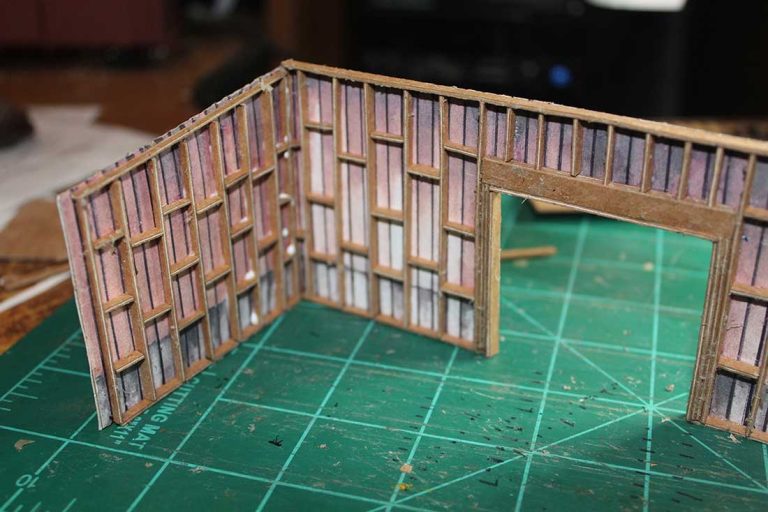 Free HO scale cardstock buildings - Model railroad layouts plansModel ...
