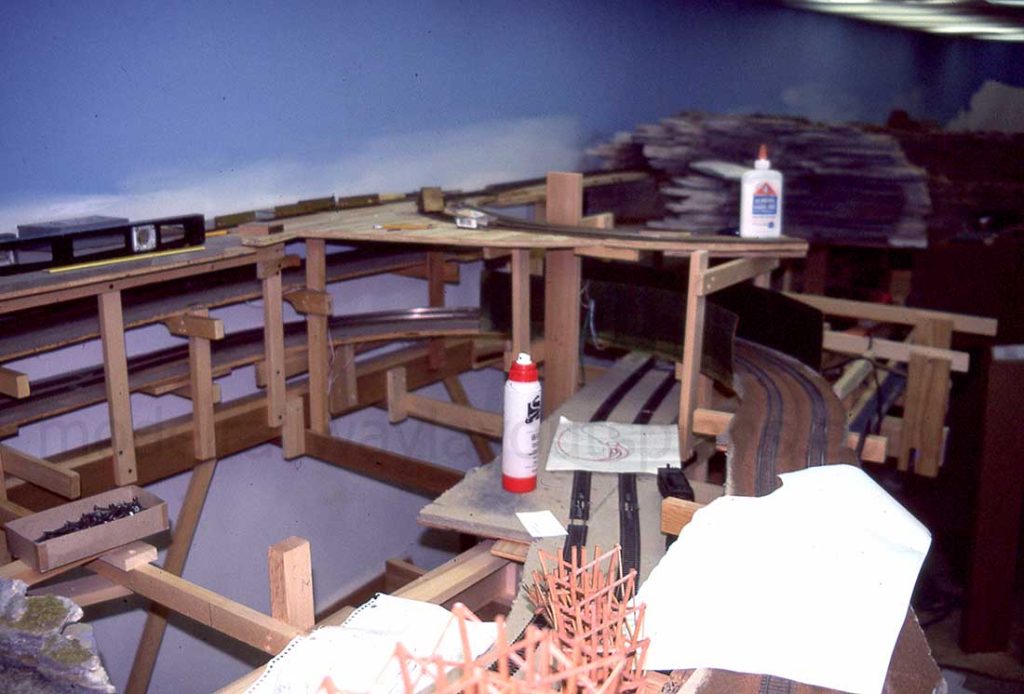 HO scale trestle template - Model railroad layouts plansModel railroad layouts plans