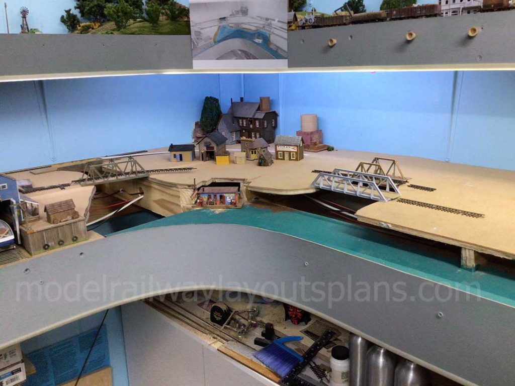 HO scale waterfront layout - Model railroad layouts plansModel railroad ...