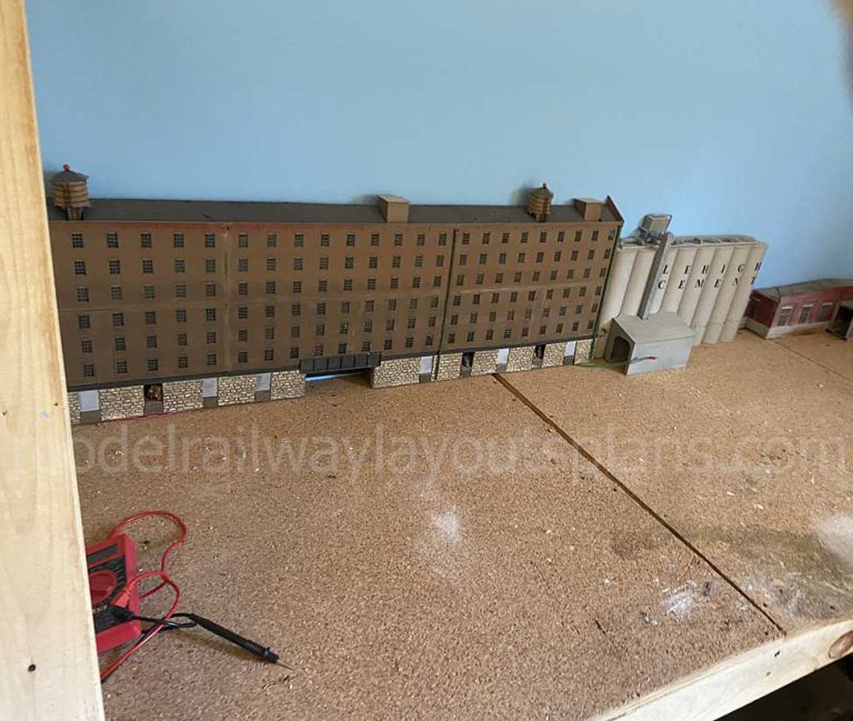 Double level HO scale layout - Don's - Model railroad layouts ...