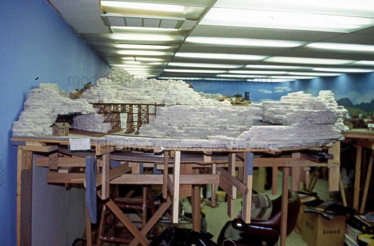 HO scenery for model trains - Dan's - Model railroad layouts plansModel ...