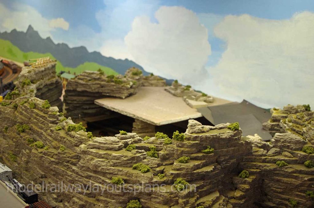 Soldering HO scale track - Model railroad layouts plansModel railroad ...