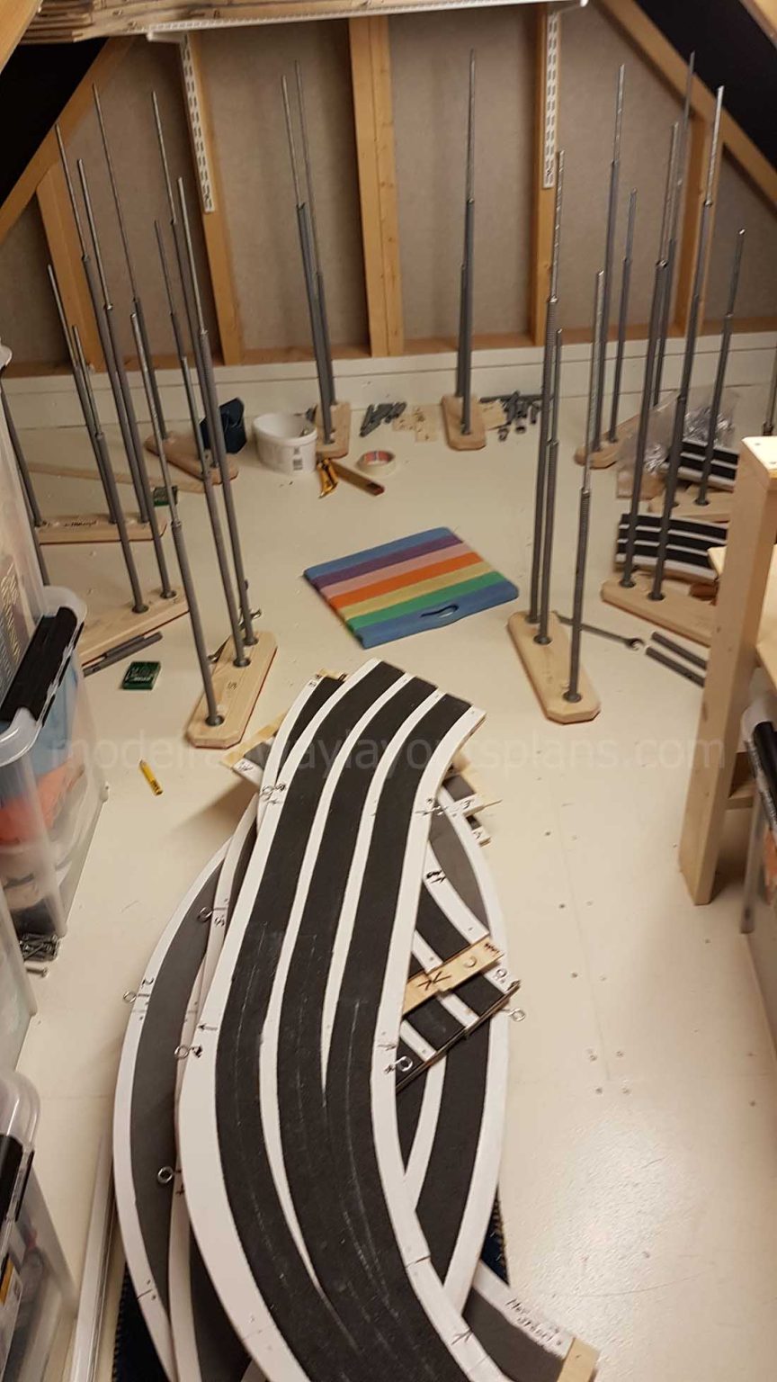 HO scale tunnel and stone walls - Model railroad layouts plansModel ...