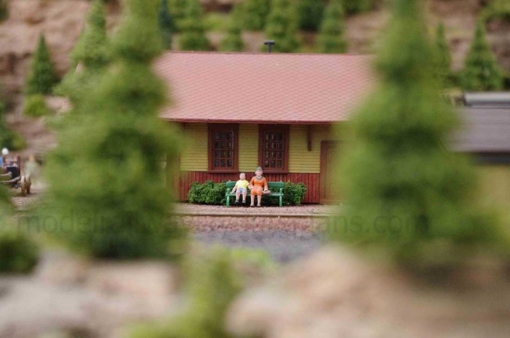 HO scenery for model trains - Dan's - Model railroad layouts plansModel ...