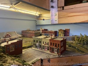 Double level HO scale layout - Don's - Model railroad layouts ...
