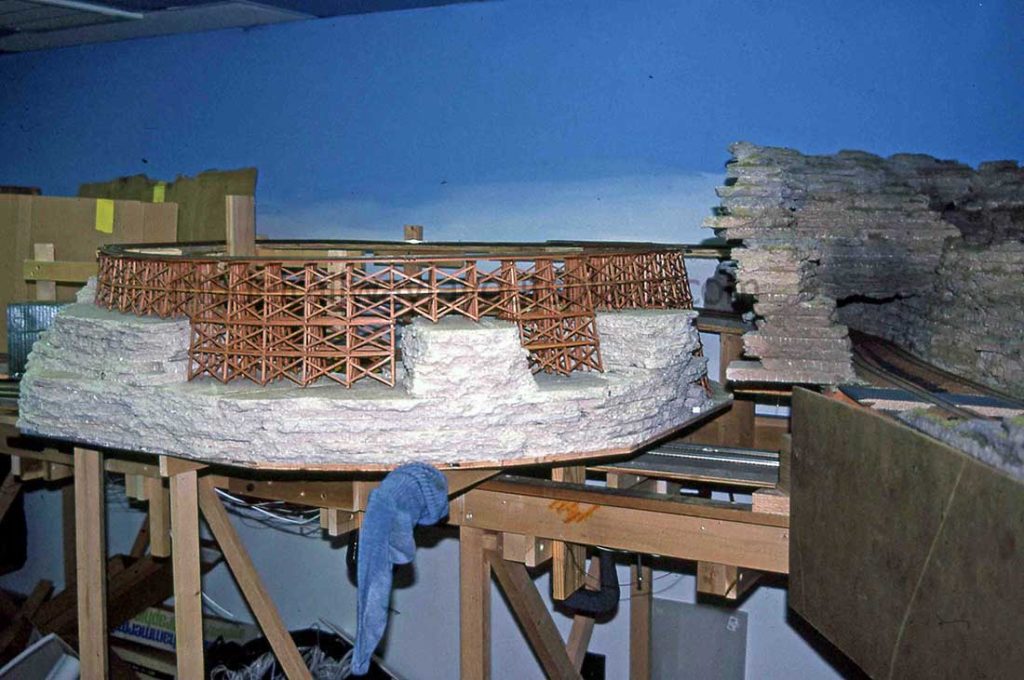 HO scale trestle template - Model railroad layouts plansModel railroad layouts plans