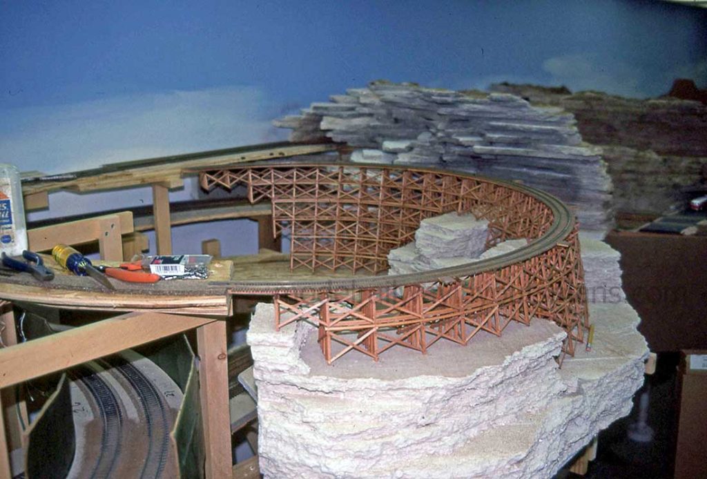 HO scale trestle template - Model railroad layouts plansModel railroad layouts plans