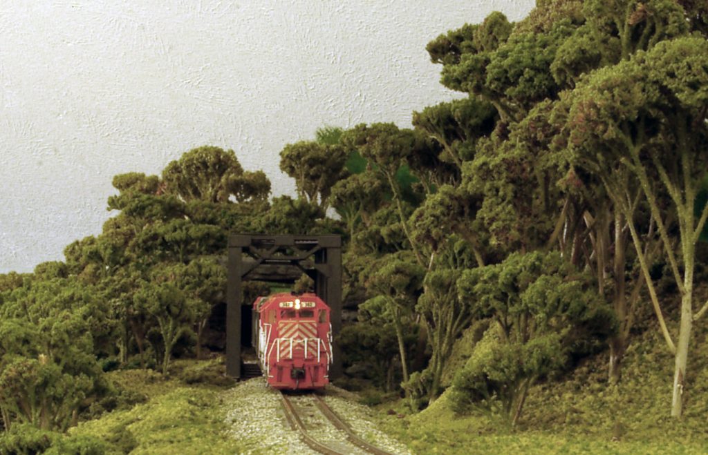 Multi level train layout - Model railroad layouts plansModel railroad ...