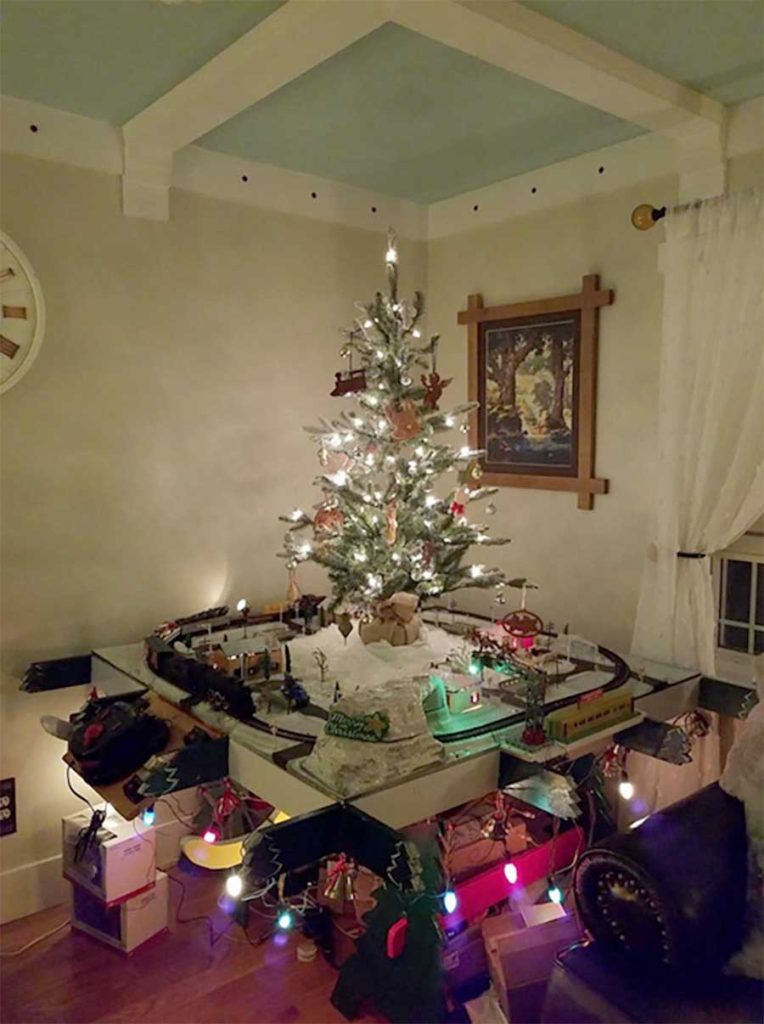 Christmas tree train - Model railroad layouts plansModel railroad ...