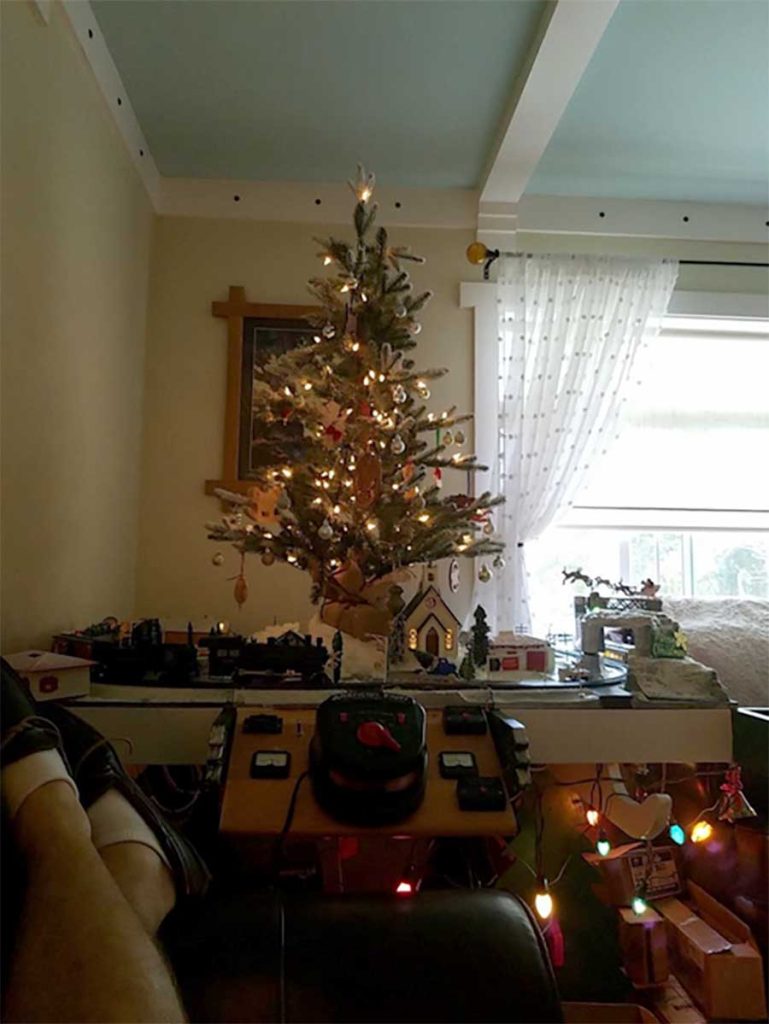 Christmas tree train - Model railroad layouts plansModel railroad ...