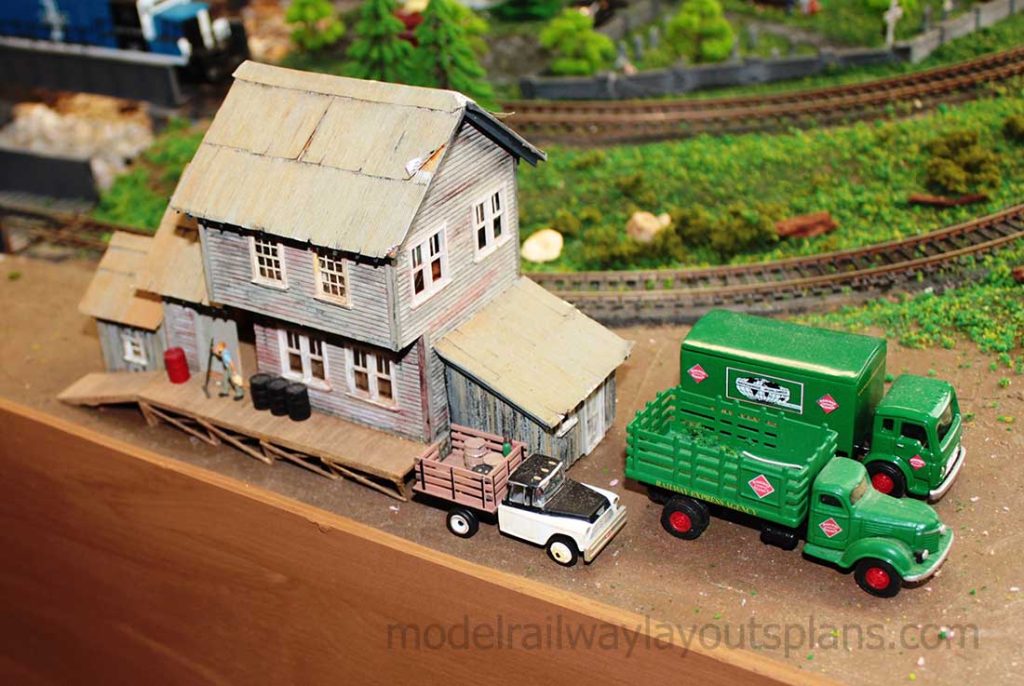 Modeling a 60s railroad - Model railroad layouts plansModel railroad ...