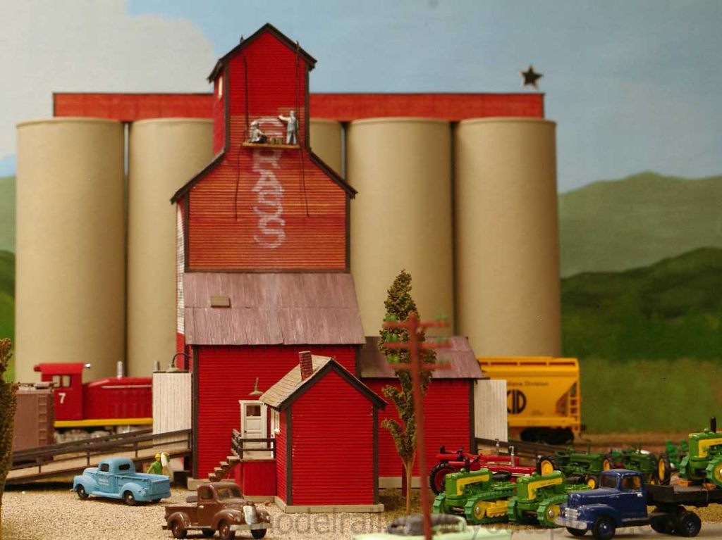 HO model railroad mountain town - Model railroad layouts plansModel ...