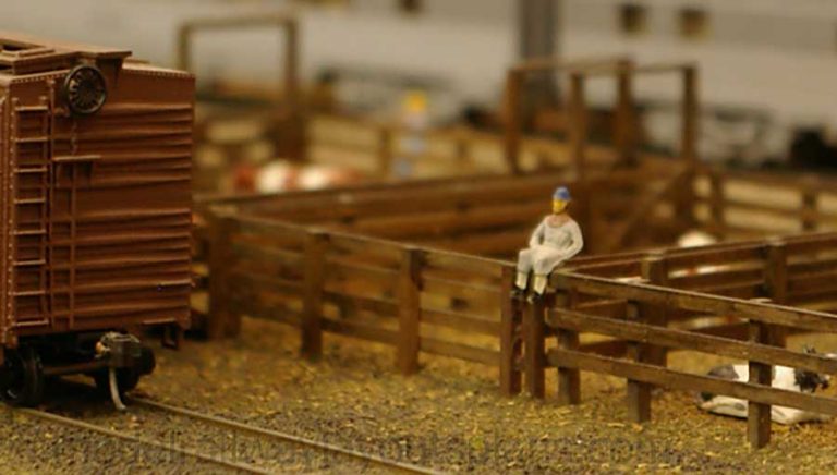 HO model railroad mountain town - Model railroad layouts plansModel ...