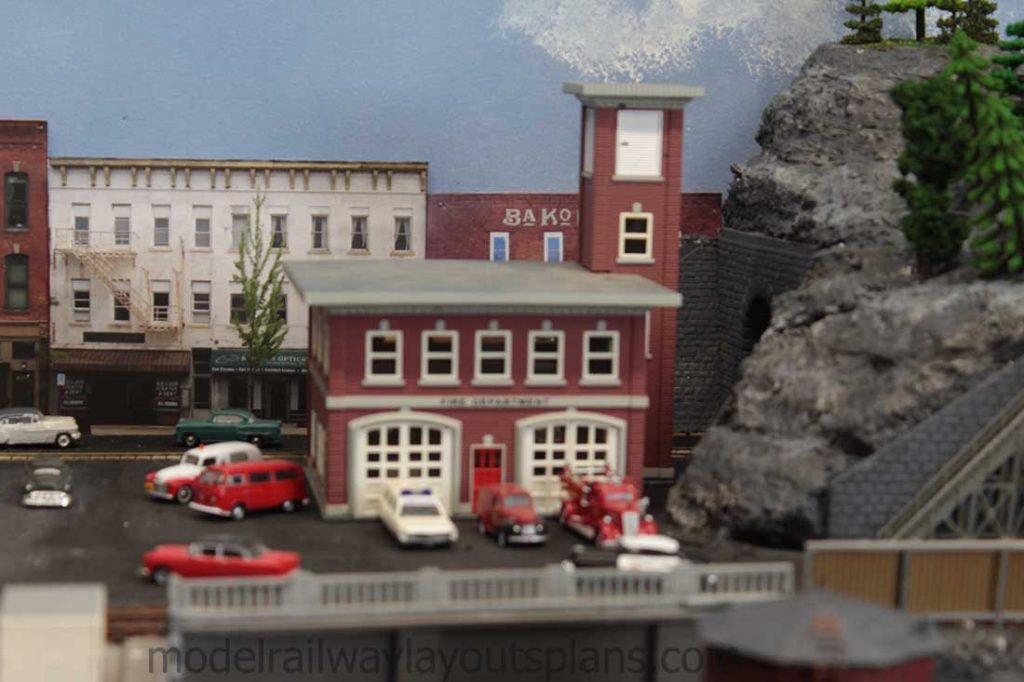 Modeling a 60s railroad - Model railroad layouts plansModel railroad ...