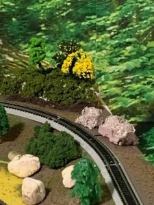 L shaped N scale layout - Model railroad layouts plansModel railroad ...
