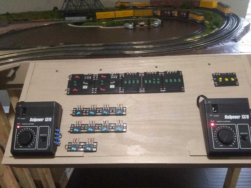 3 loop HO layout update - Ray's - Model railroad layouts plansModel ...