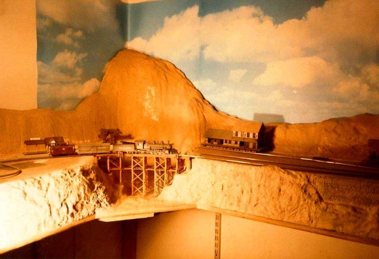 HOn3 brass K-37 - Brian's layout - Model railroad layouts plansModel ...