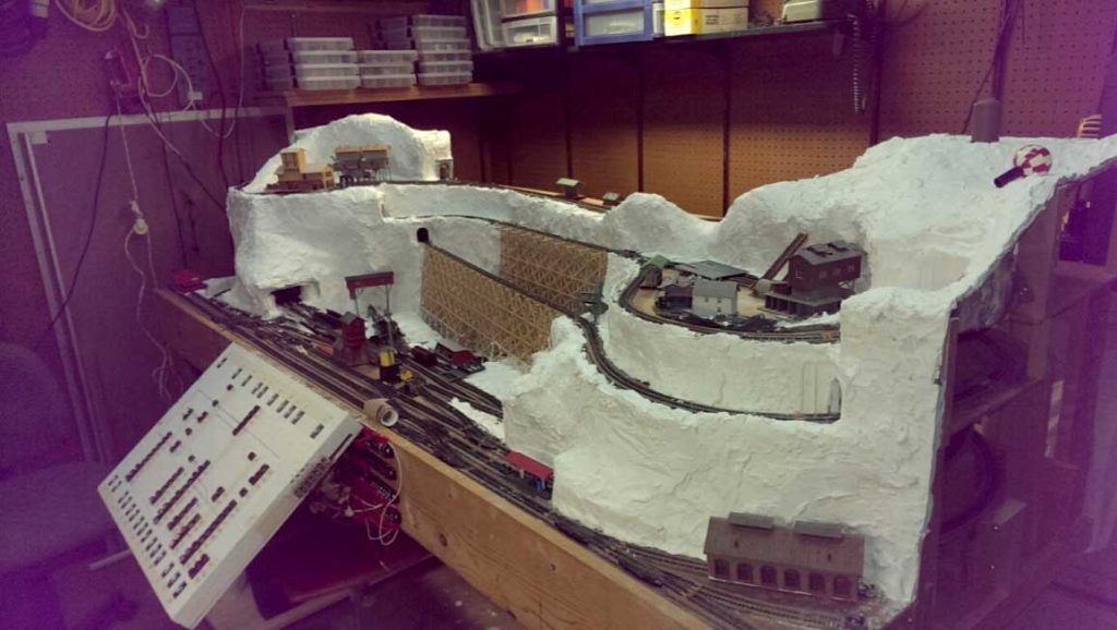 Building a railroad helix - Richard's - Model railroad layouts ...
