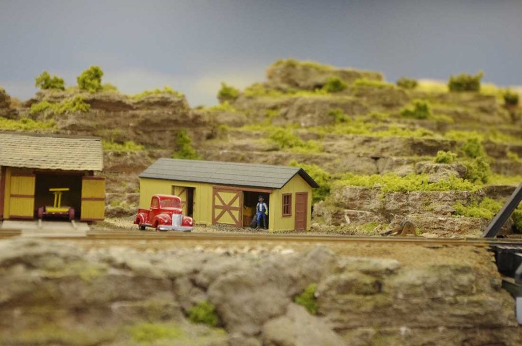 HO scale railroad workers - Model railroad layouts plansModel railroad ...