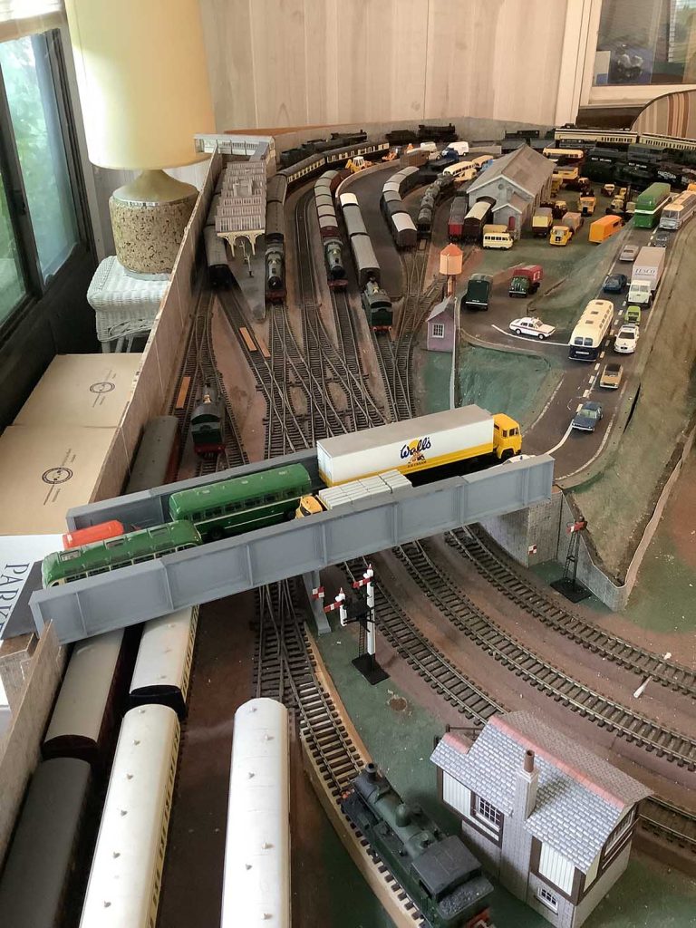 OO scale track bed - Model railroad layouts plansModel railroad layouts ...