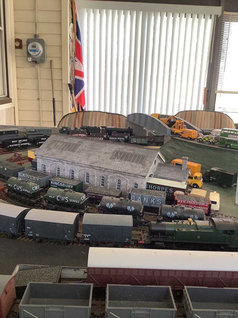 OO scale track bed - Model railroad layouts plansModel railroad layouts ...