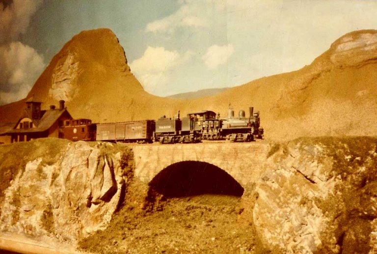 HOn3 brass K-37 - Brian's layout - Model railroad layouts plansModel ...