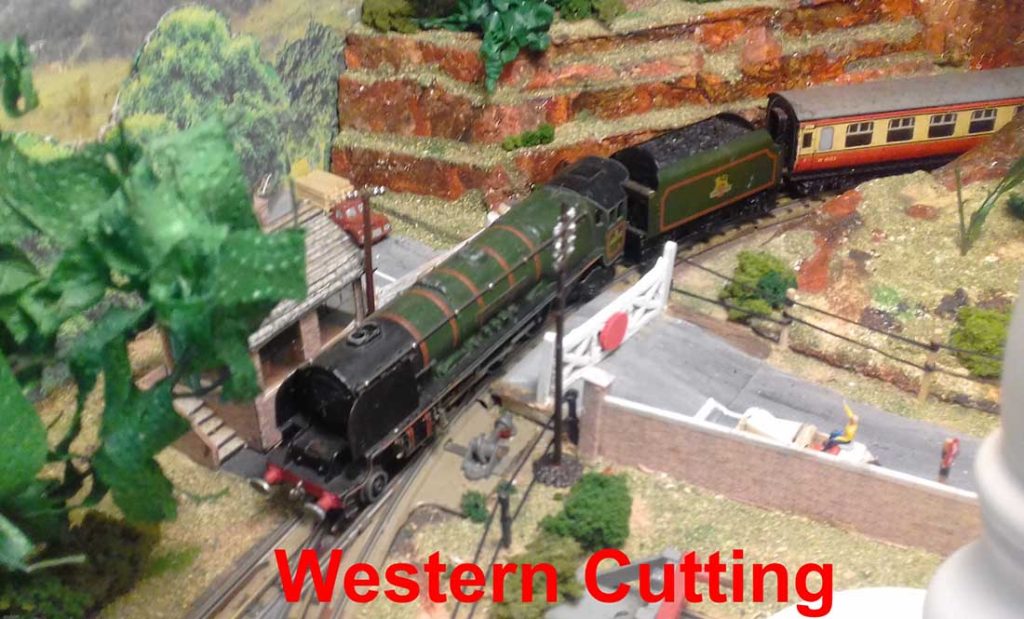 Hornby Dublo 3 Rail Layout - Model railroad layouts plansModel railroad ...