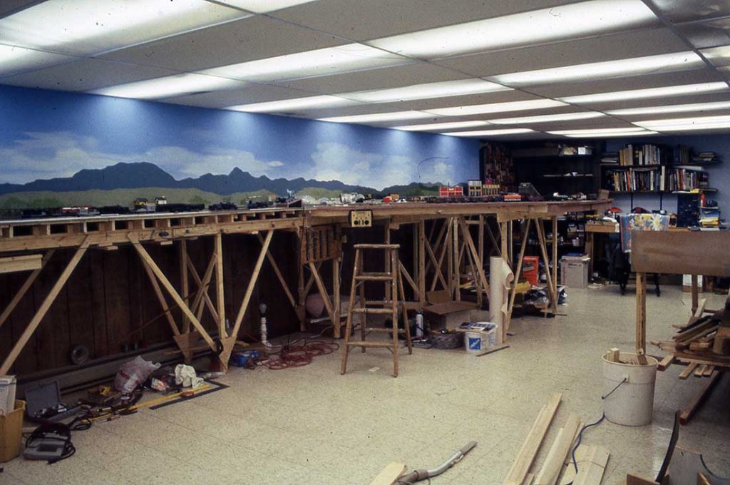 Train layout HO scale - Dan's - Model railroad layouts plansModel ...