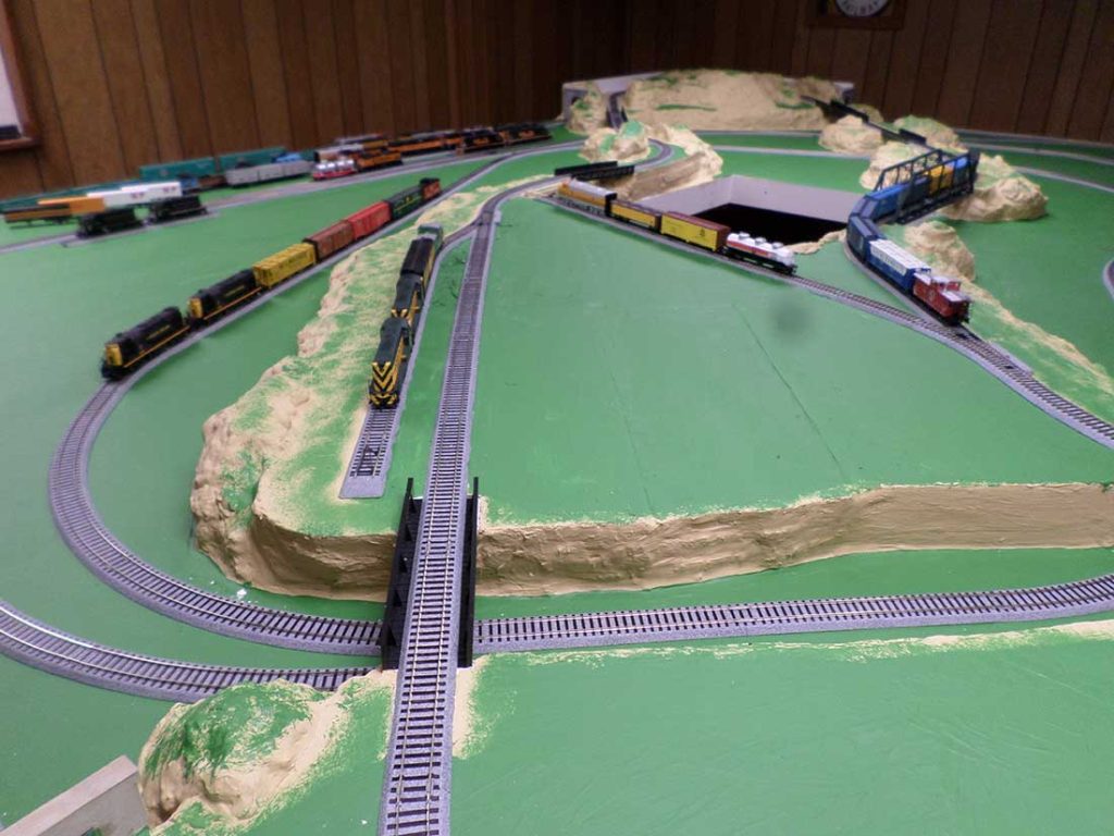 Kato HO scale Unitrack - Model railroad layouts plansModel railroad layouts plans