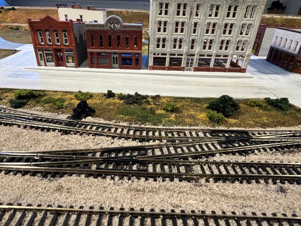N scale roads and streets - Model railroad layouts plansModel railroad ...