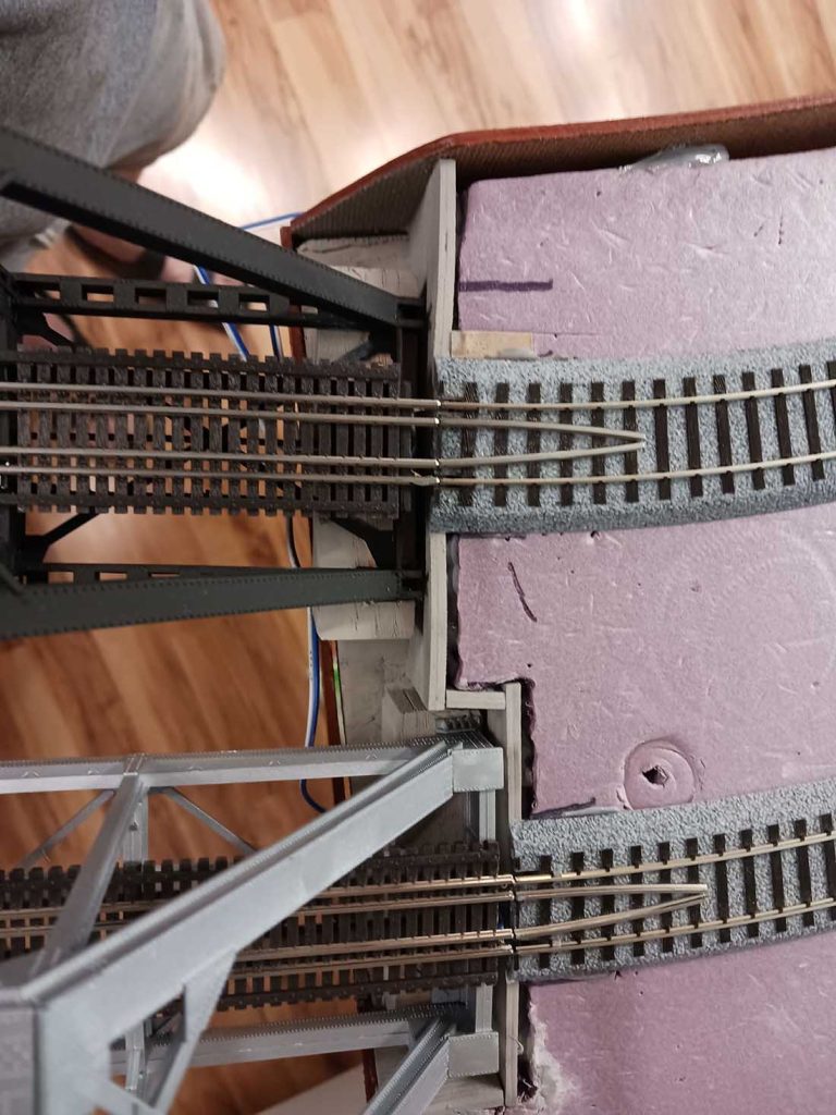 Model railroad lift out bridge - Model railroad layouts plansModel ...