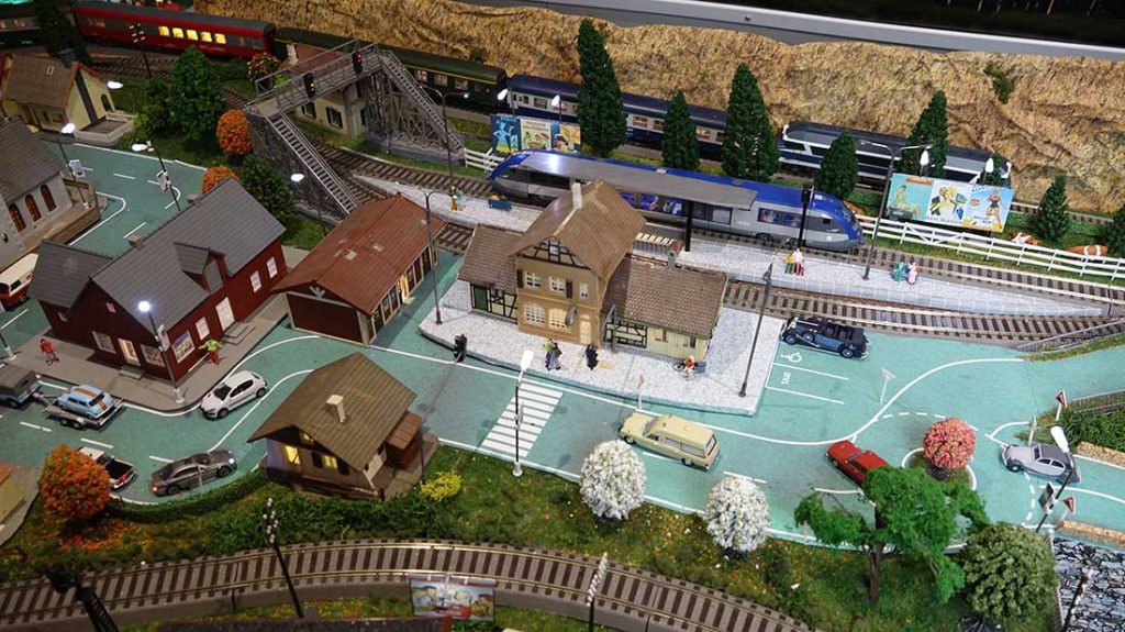 European model train layouts - Michel's - Model railroad layouts ...