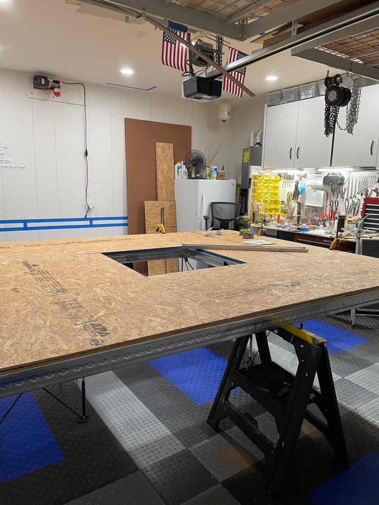 Folding model railroad table - Gary's - Model railroad layouts ...