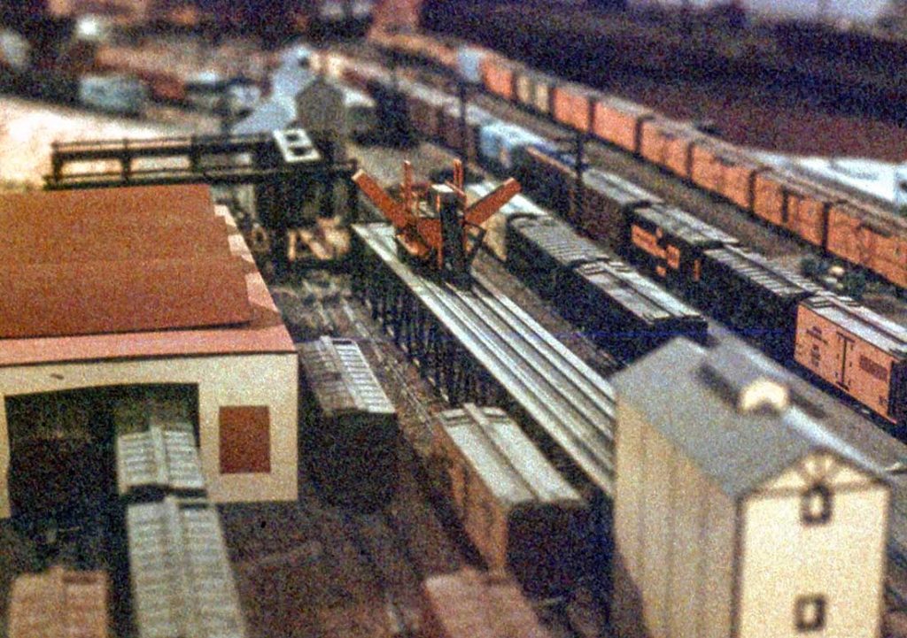 American Flyer trains 1950 - Model railroad layouts plansModel railroad ...