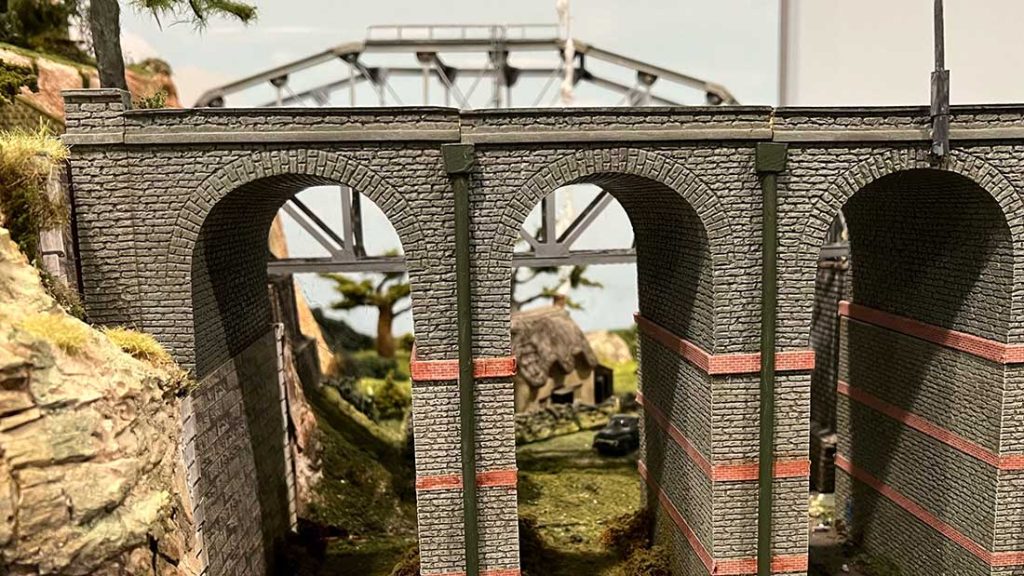 Model train landscaping - Model railroad layouts plansModel railroad ...