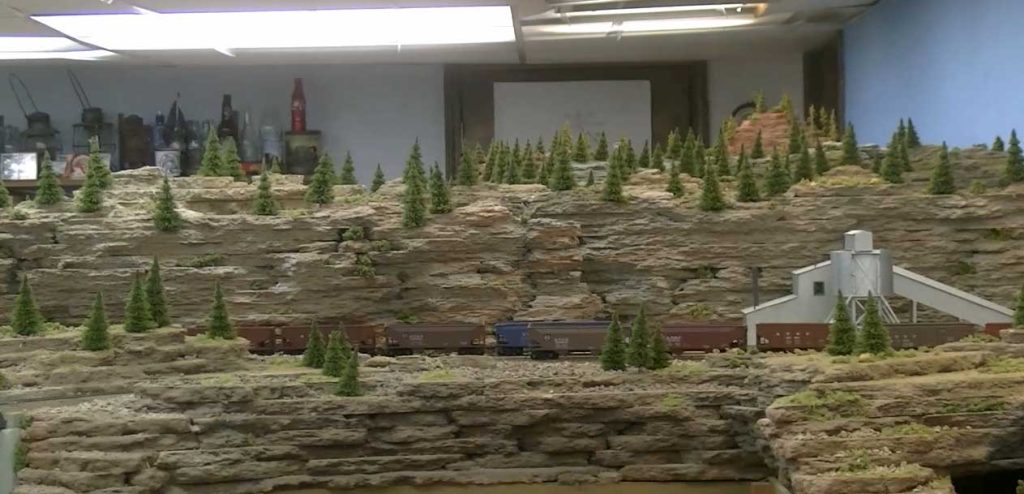 Model railroad HO scale - Model railroad layouts plansModel railroad ...