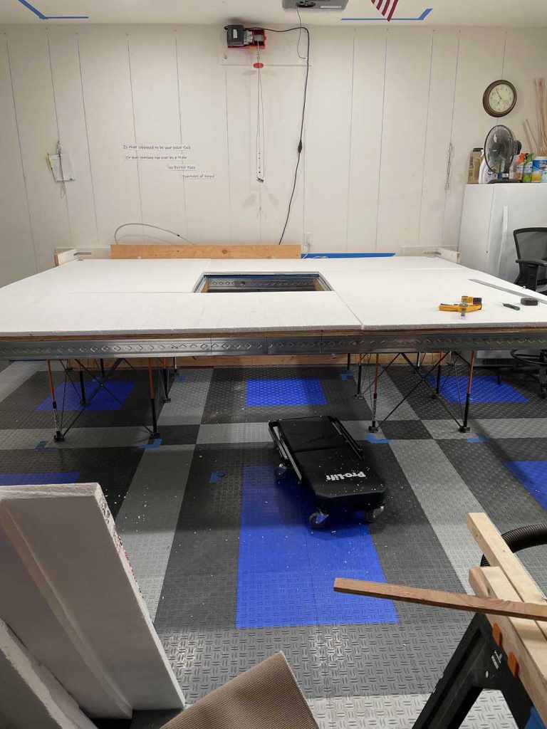 Folding model railroad table - Gary's - Model railroad layouts ...