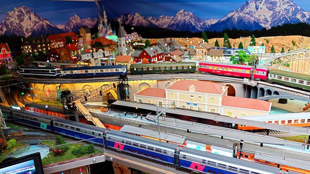 European model train layouts - Michel's - Model railroad layouts ...