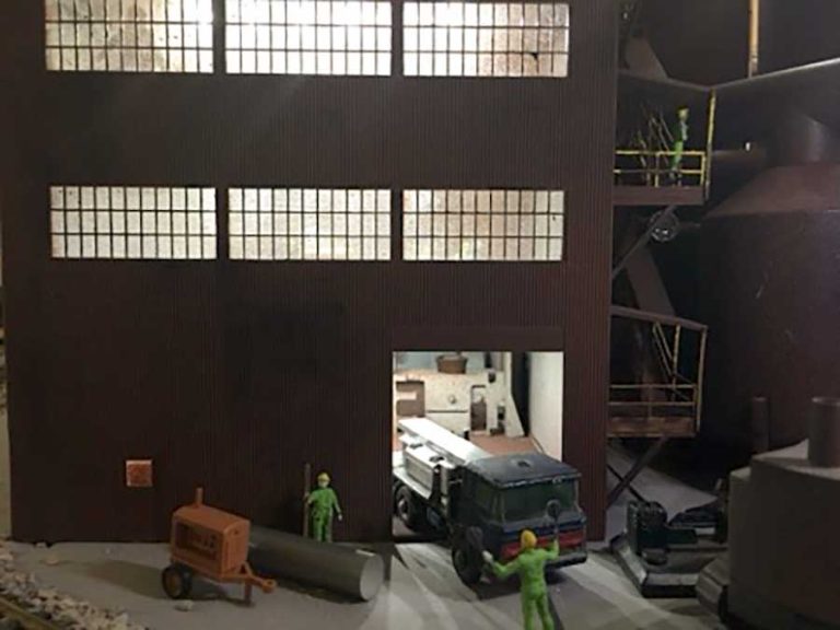 HO train industries - Model railroad layouts plansModel railroad ...