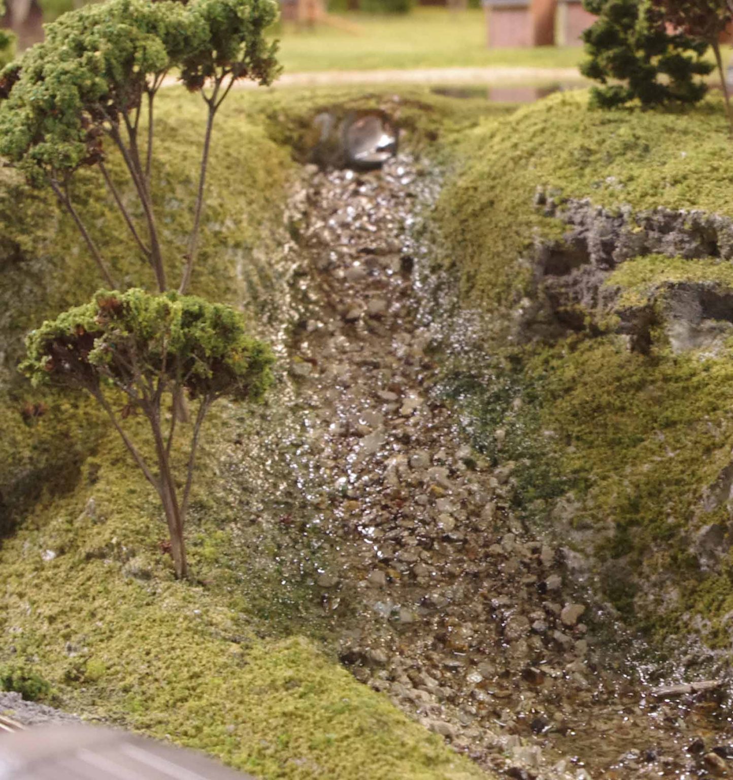 HO train layout with rivers - Model railroad layouts plansModel ...