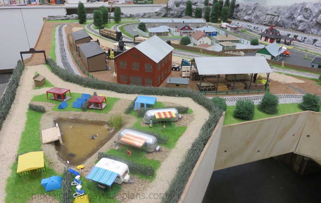 HO scale small town shops - Model railroad layouts plansModel railroad ...