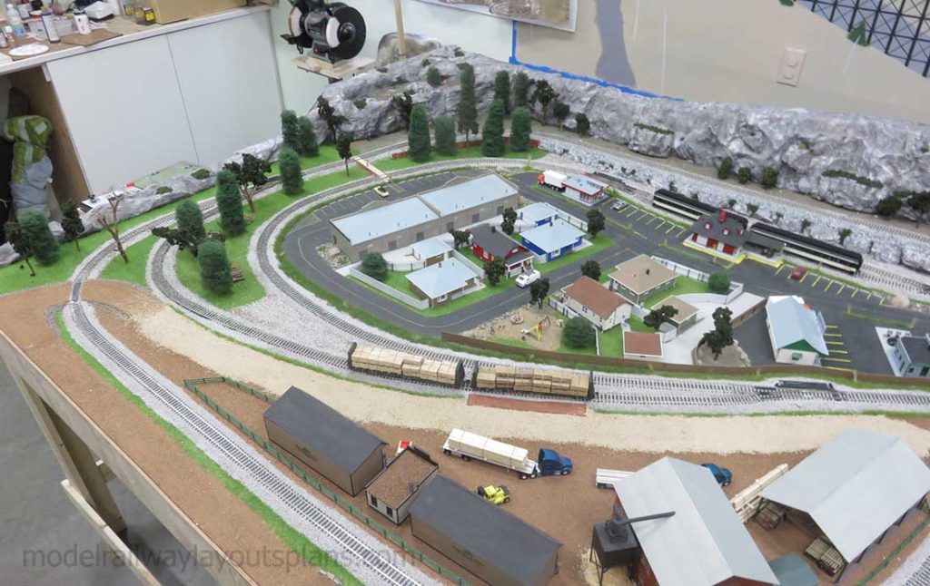 HO scale small town shops - Model railroad layouts plansModel railroad ...