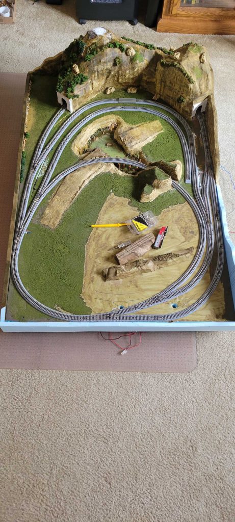 4x2 N scale layout - Eric's - Model railroad layouts plansModel ...
