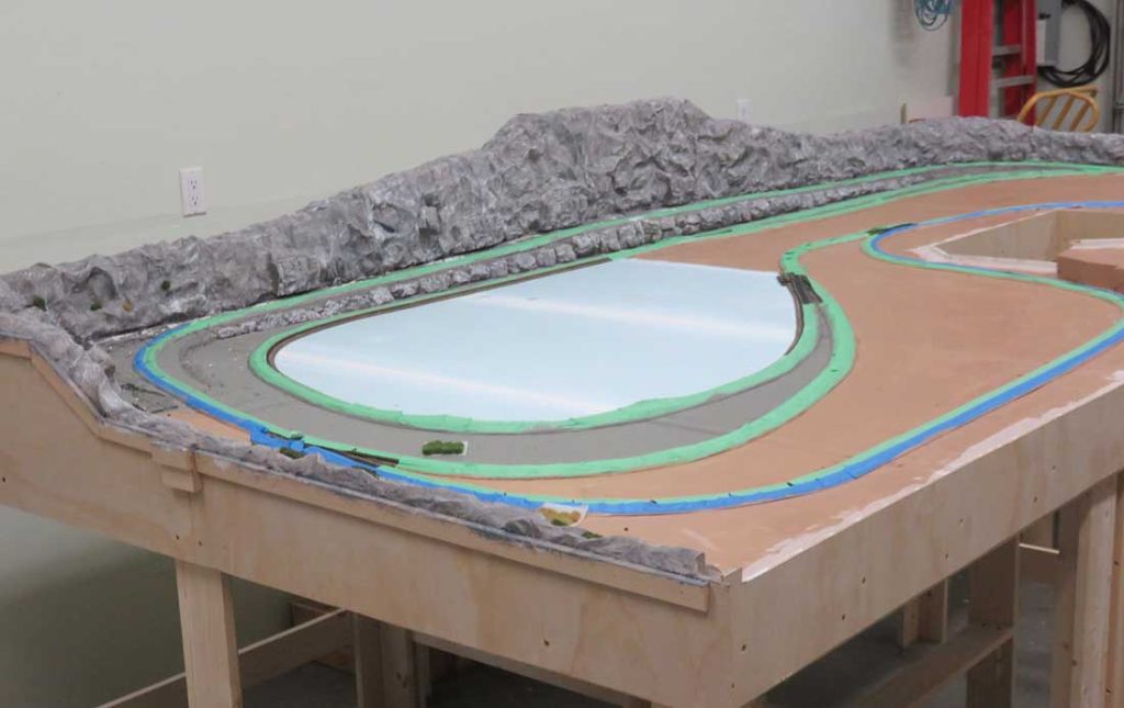 HO scale small town shops - Model railroad layouts plansModel railroad ...