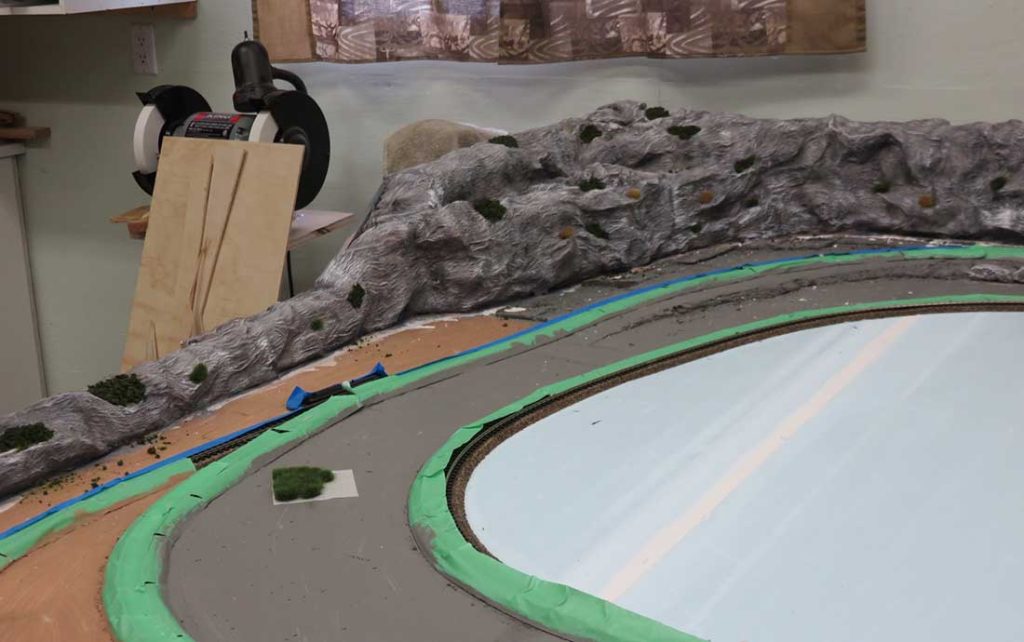 HO scale small town shops - Model railroad layouts plansModel railroad ...