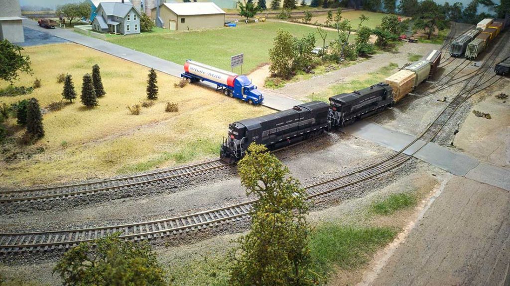 HO scale speed - Model railroad layouts plansModel railroad layouts plans