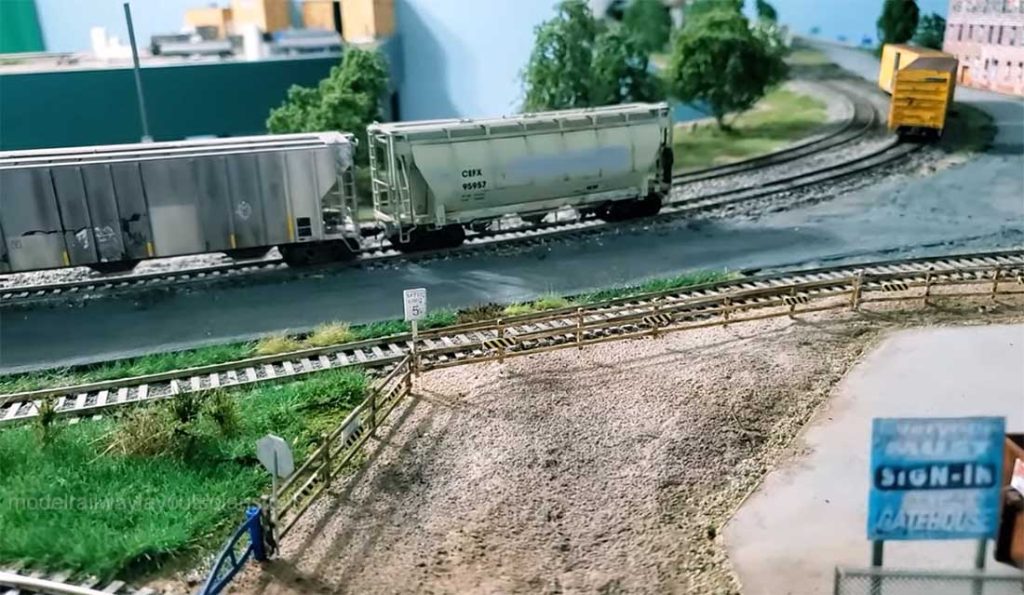 HO scale speed - Model railroad layouts plansModel railroad layouts plans