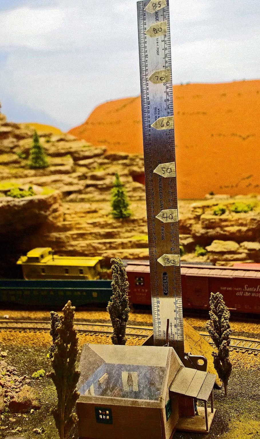 How to make model trees for a train layout - Model railroad layouts ...