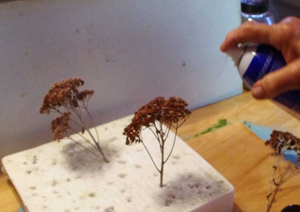 How to make model trees for a train layout - Model railroad layouts ...